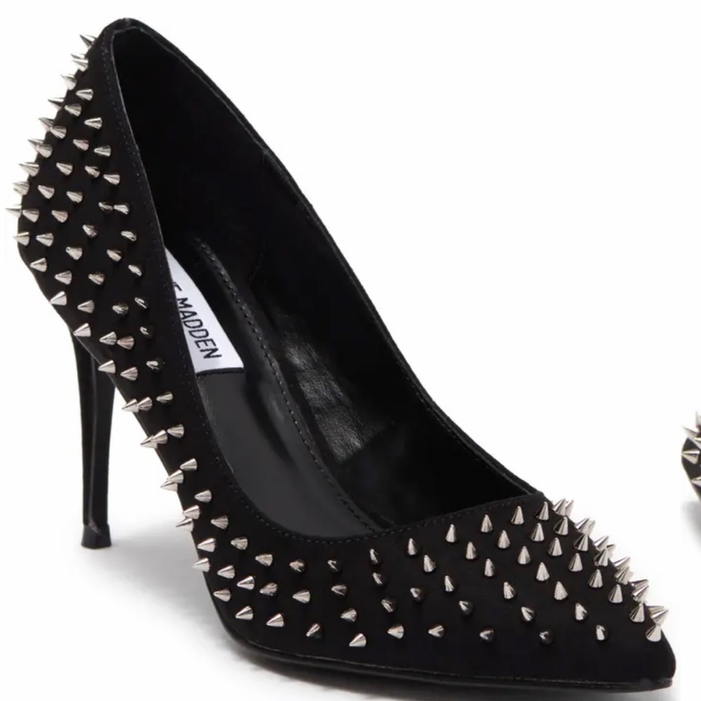 Steve Madden Black Spiked Luisa Heels Size 7.5 - Gem